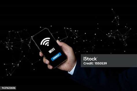 디지털 생성 전화 화면의 연결 Wifi 영역 기호 개인 장식품에 대한 스톡 사진 및 기타 이미지 개인 장식품 네트워크 보안 누름 버튼 Istock