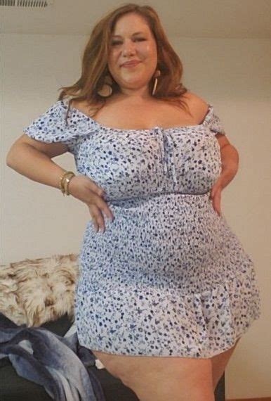 Pin By Lajos Kovács On Molett Elegancia Curvy Women Fashion Curvy