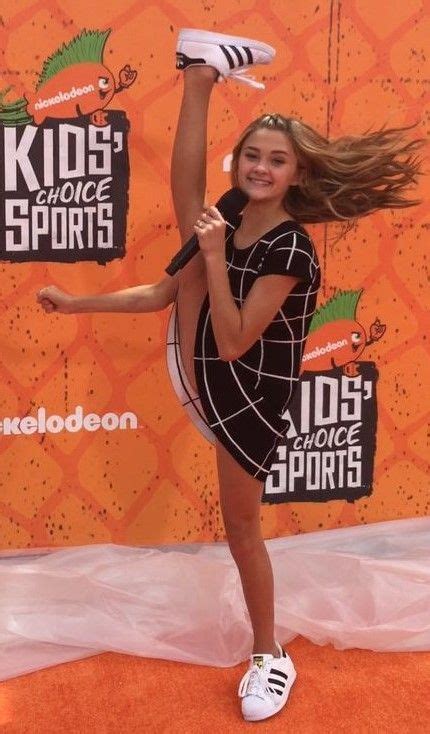 Pin Van R8erdave Op Lizzy Greene
