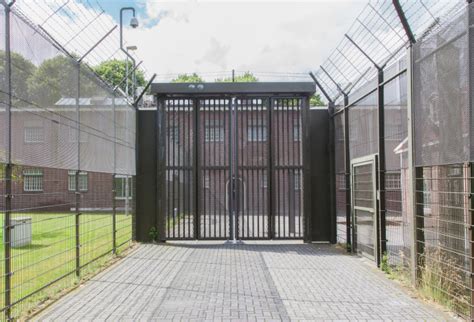 איטליה פותחת חדר התייחדות לאסירים פסיקה היסטורית לזכויות בכלא חדשות מעריב