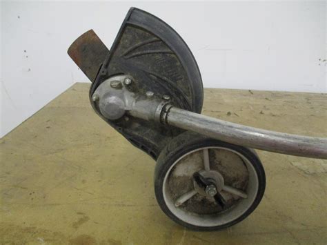 Echo Edger Property Room