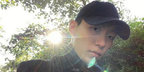 25살 도시 생활에 숨 막혀 중국 청년 은퇴 마을로 떠나다 항해 퀘스트