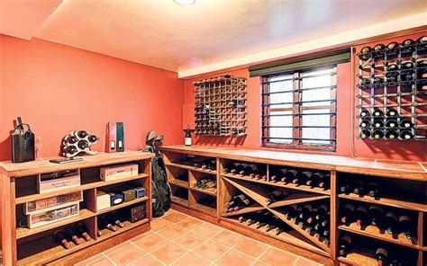 Top Ten Homes With Sexy Garages