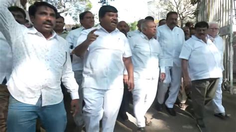 Karnataka Cong Leaders Including Former Cm Siddaramaiah Detained