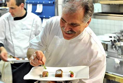 Edition De Besançon Arbois Le Chef Jean Paul Jeunet Arrête