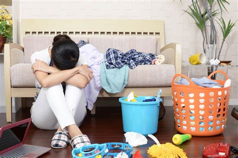 買い物がやめられなくて、部屋が汚くなる…その症状、買い物依存症かも？ 横浜の不用品回収・粗大ゴミなら業界最安値のナナフクにお任せ下さい。