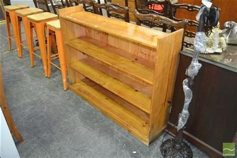 Lot Open Bookshelf