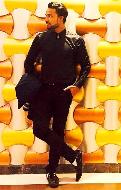 Himanshu Gola Dancer Height Weight Age Girlfriend Biography