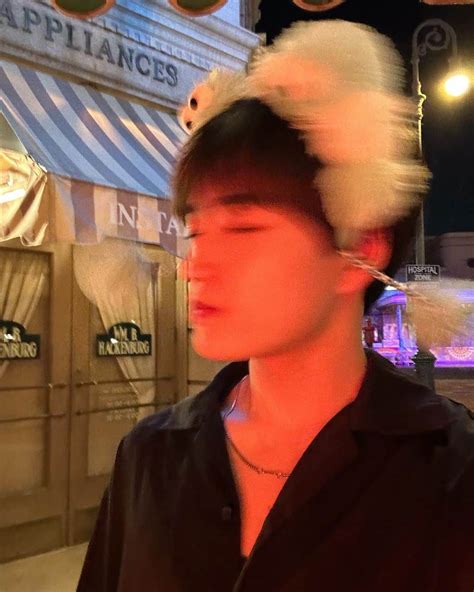 金木朋裕さんのインスタグラム写真 金木朋裕instagram「バズったら喜ぶんじゃなくて、 バズったらホッとしてしまうようになって