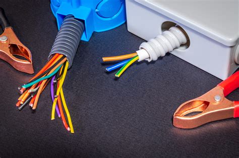 전기 장비의 교체 또는 수리를 위한 예비 부품 도구 및 전선 0명에 대한 스톡 사진 및 기타 이미지 0명 강철 개체 그룹 Istock