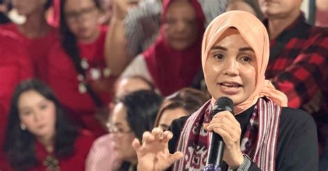 Atikoh Sebut KTP Sakti Ganjar Mahfud Bakal Permudah Hidup Rakyat