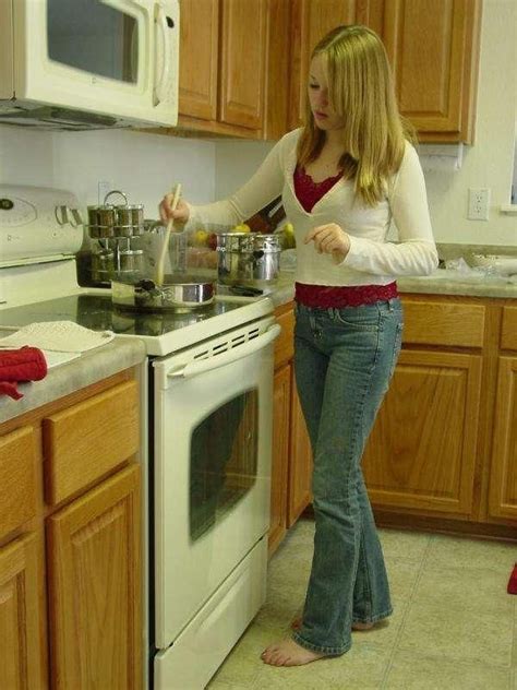 Terpopuler 24 Sweater Jeans Barefoot