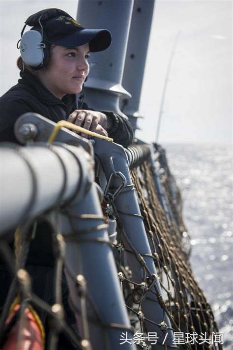 發射59枚戰斧飛彈的美戰艦在幹什麼？返航中海上開「燒烤野餐」 每日頭條