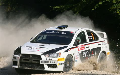Download Vehicle Mitsubishi Hd Wallpaper