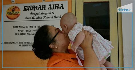 Bagaimana Cara Merawat Orang Yang Terkena Hivaids