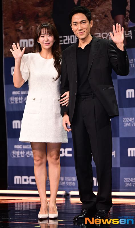 심이영 정영섭 잘 어울리는 커플샷 포토엔hd