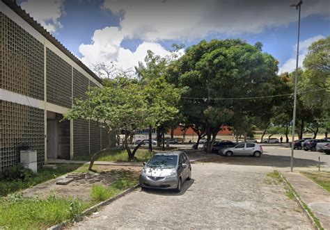 Mulher fica ferida após sofrer acidente de trabalho no Instituto de