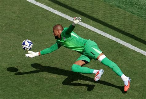 Chelsea Player Ratings Vs Psg Cole Palmer The Star As Robert Sanchez