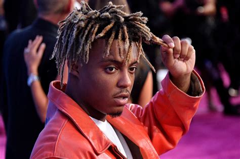 Chicago Rapper Juice Wrld Dies After Seizure At Midway Airport