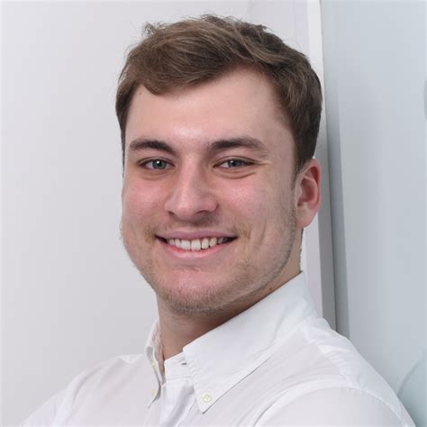 Corvin Höhler Internationale Betriebswirtschaftslehre Bsp Business School Berlin Xing