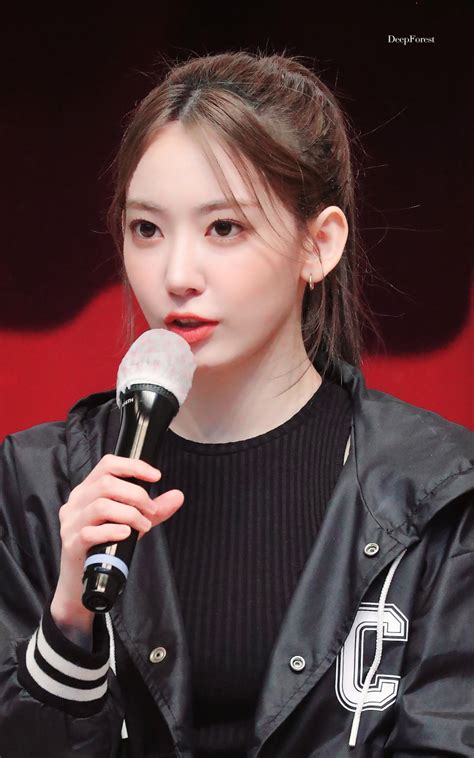 르세라핌 미야와키 사쿠라 MLBPARK