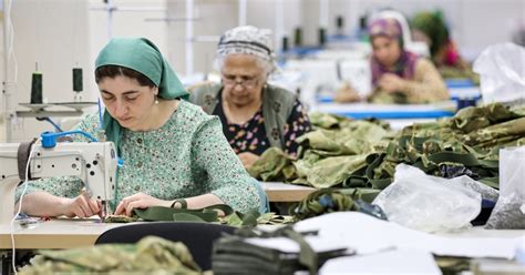 რუსეთის საომარი ეკონომიკა რეცესიისკენ მიემართება ეს სავარაუდოდ ომს ვერ შეანელებს