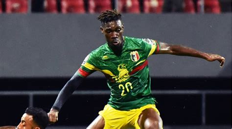 Yves Bissouma Biography Career Earnings And Net Worth Latest Sports