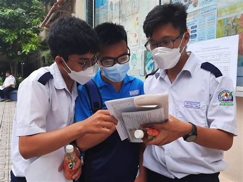 Phòng Chống Sử Dụng Công Nghệ Cao để Gian Lận Trong Thi Tốt Nghiệp