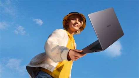 Fiatalokat Célozza A Huawei Matebook D15 Notebook Model Photography