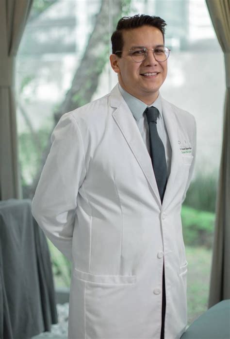 Cirujano Especialista En Mano Dr Orlando Espinosa
