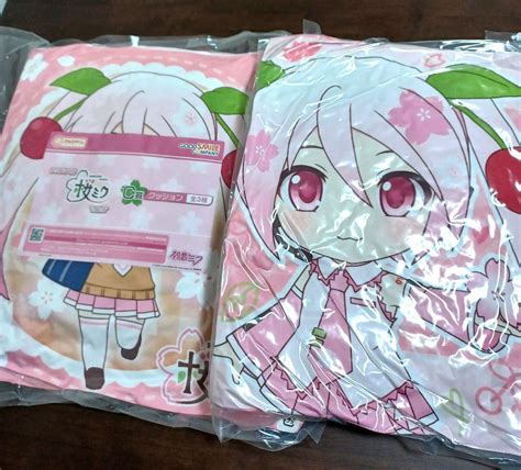 桜ミク2024 初音ミク グッスマくじ C賞 クッション 全2種セット By メルカリ