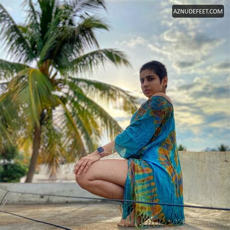 Natasha Noel Feet Aznudefeet