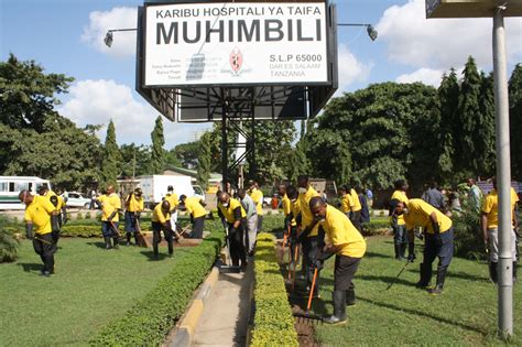 Burudan Mwanzo Mwisho Wafanyakazi Wa Kampuni Ya Ttcl Wafanya Usafi
