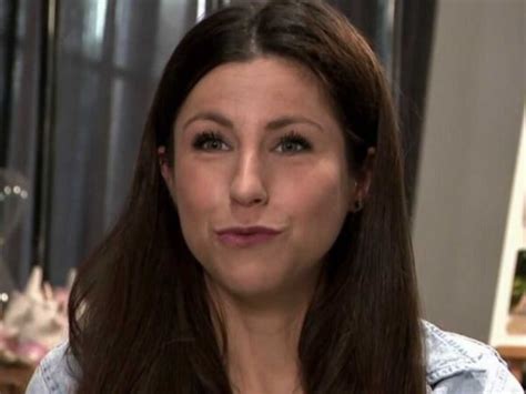 Il Fait Partie De Notre Famille En Couple Laetitia Provenchere Donne Des Details Sur L Homme Qui