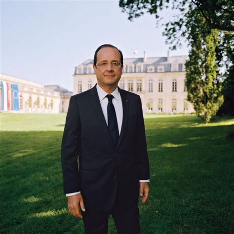 Pr Sident De La R Publique Montre Moi Ton Portrait Officiel Et Je Te