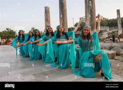 Girls From The Jerusalem Art Ambassadors Band Dance During The ìi Am