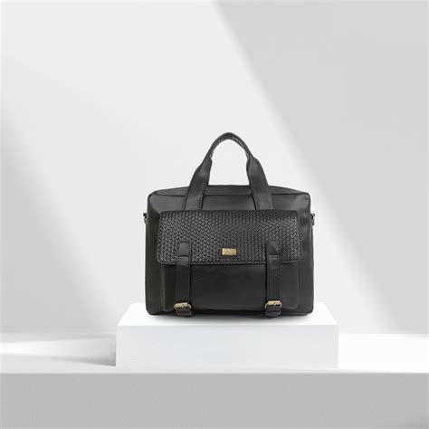 Buy Yelloe Spacious Laptop Bag Online