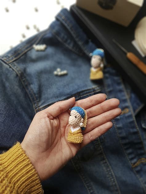 Joven De La Perla Prendedor Amigurumi Mabe Berrios