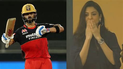 Ipl 2020 Anushka Sharma Gives A Flying Kiss To Virat Kohli Photos