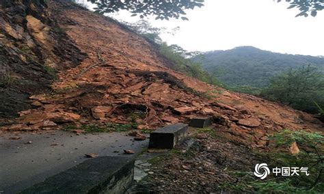 降雨不停灾情频现 福建漳平山体滑坡道路坍塌 图片频道