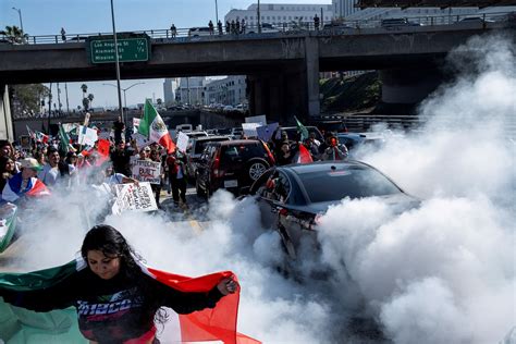 In Pictures Mass Protests In Los Angeles As Trump Cracks Down On