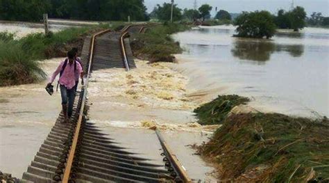 Bihar Floods Death Toll Climbs To 56 69 Lakh People Affected India