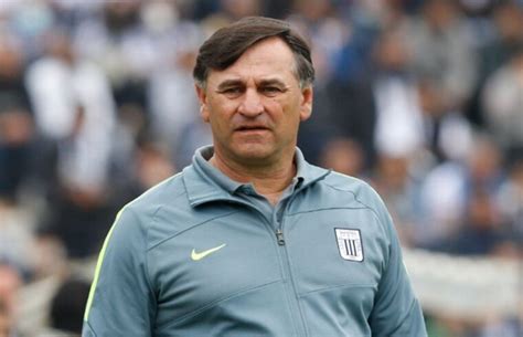 Por qué Carlos Bustos se volvió tendencia tras el duro empate de