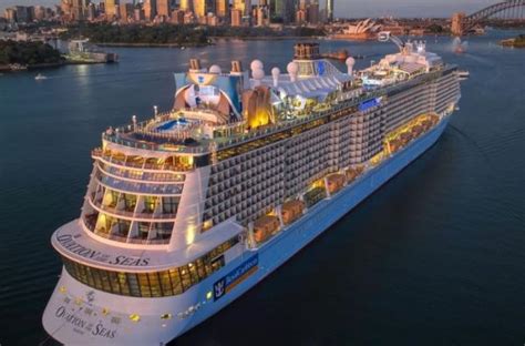 Serbu Kapal Pesiar Royal Carribean Buka 10 000 Lowongan Kerja