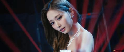 Twices Tzuyu In Set Me Free Mv Shoot 4k Wallpaper Download