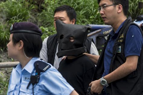 香港特大绑架案侦破 警方展示赃款赃物 组图 图片中国中国网