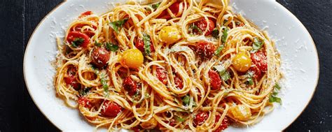 Pasta With 15 Minute Burst Cherry Tomato Sauce Forked
