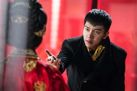 Lee Seung Gi And Oh Yeon Seo Tearfully Embrace In Upcoming Episode Of