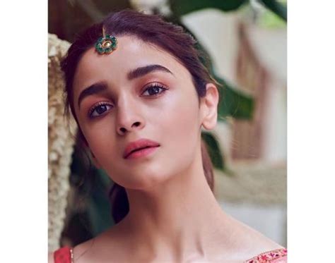 Alia Bhatts Weight Loss Skin Care And Beauty Secrets Fabbon