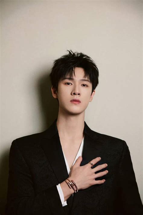 Biodata Dan Profil Li Yun Rui Bintang Drama China Blossom Idn Times